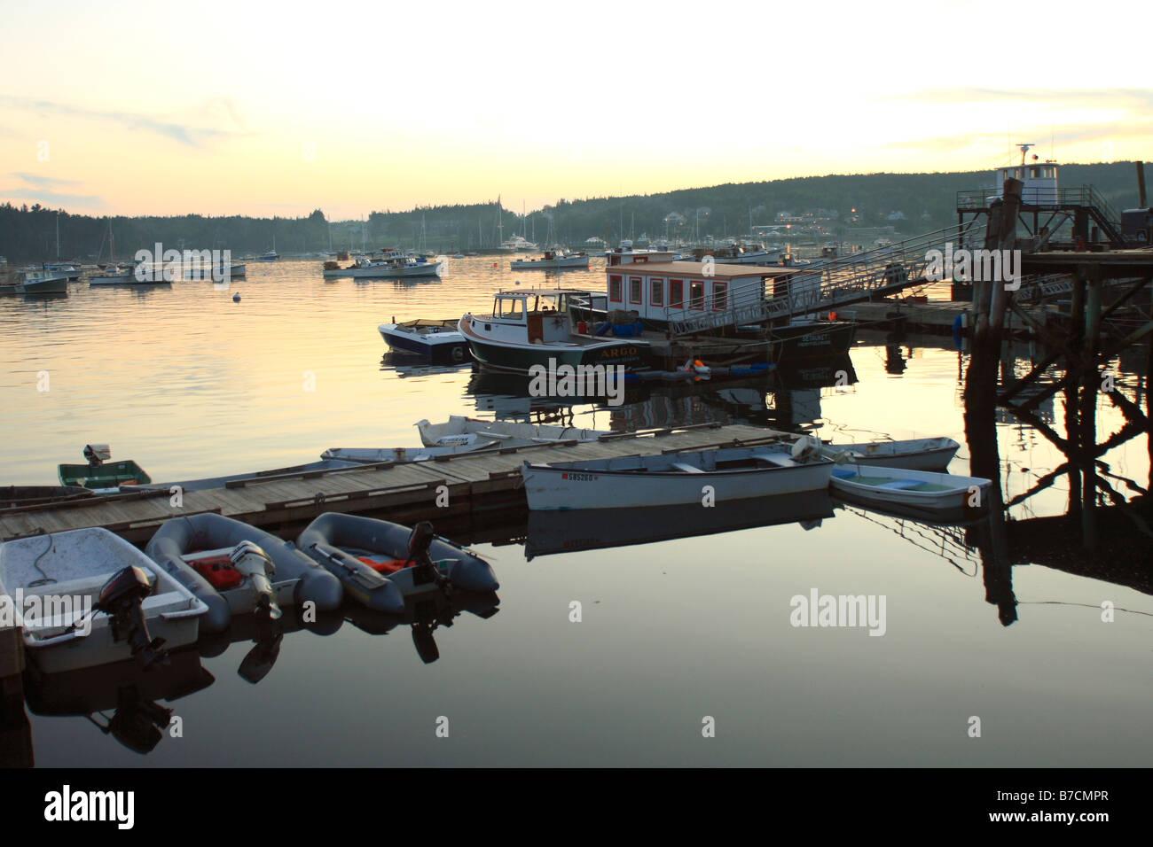 Southwest harbor hi-res stock photography and images - Alamy