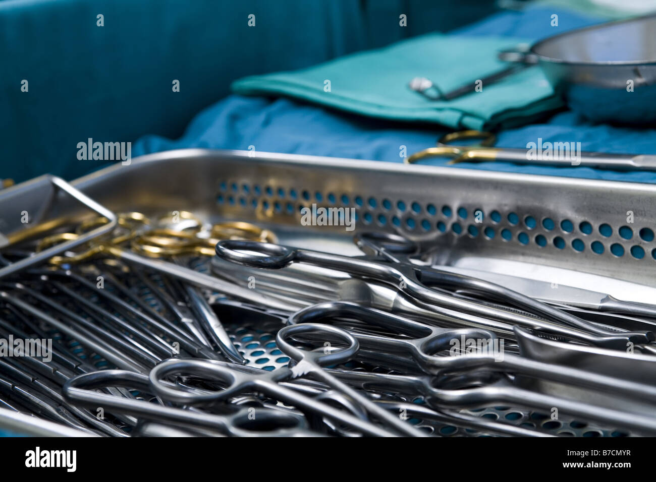 Surgical trays hi-res stock photography and images - Alamy
