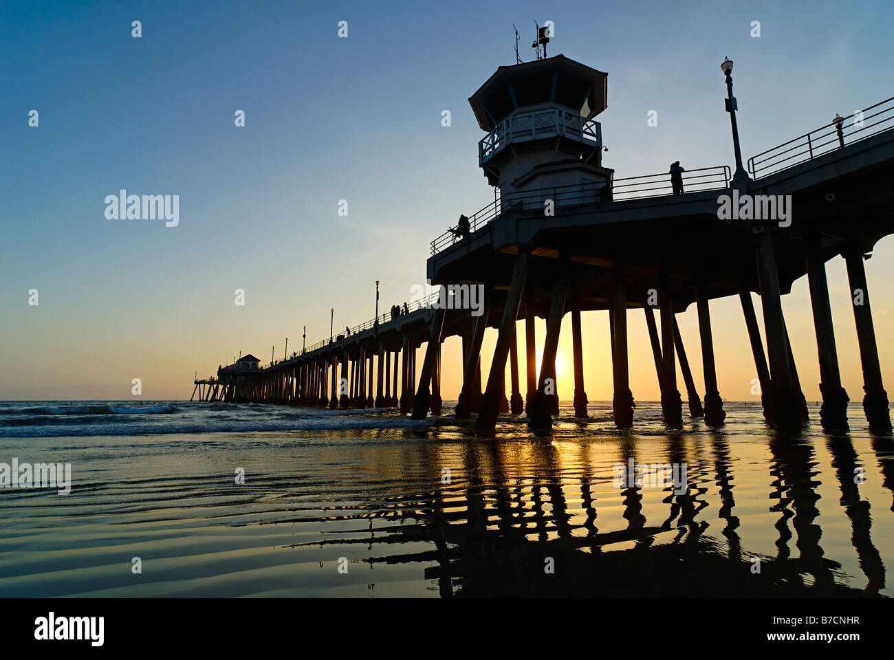 Huntington beach pier silhouette hi-res stock photography and images ...
