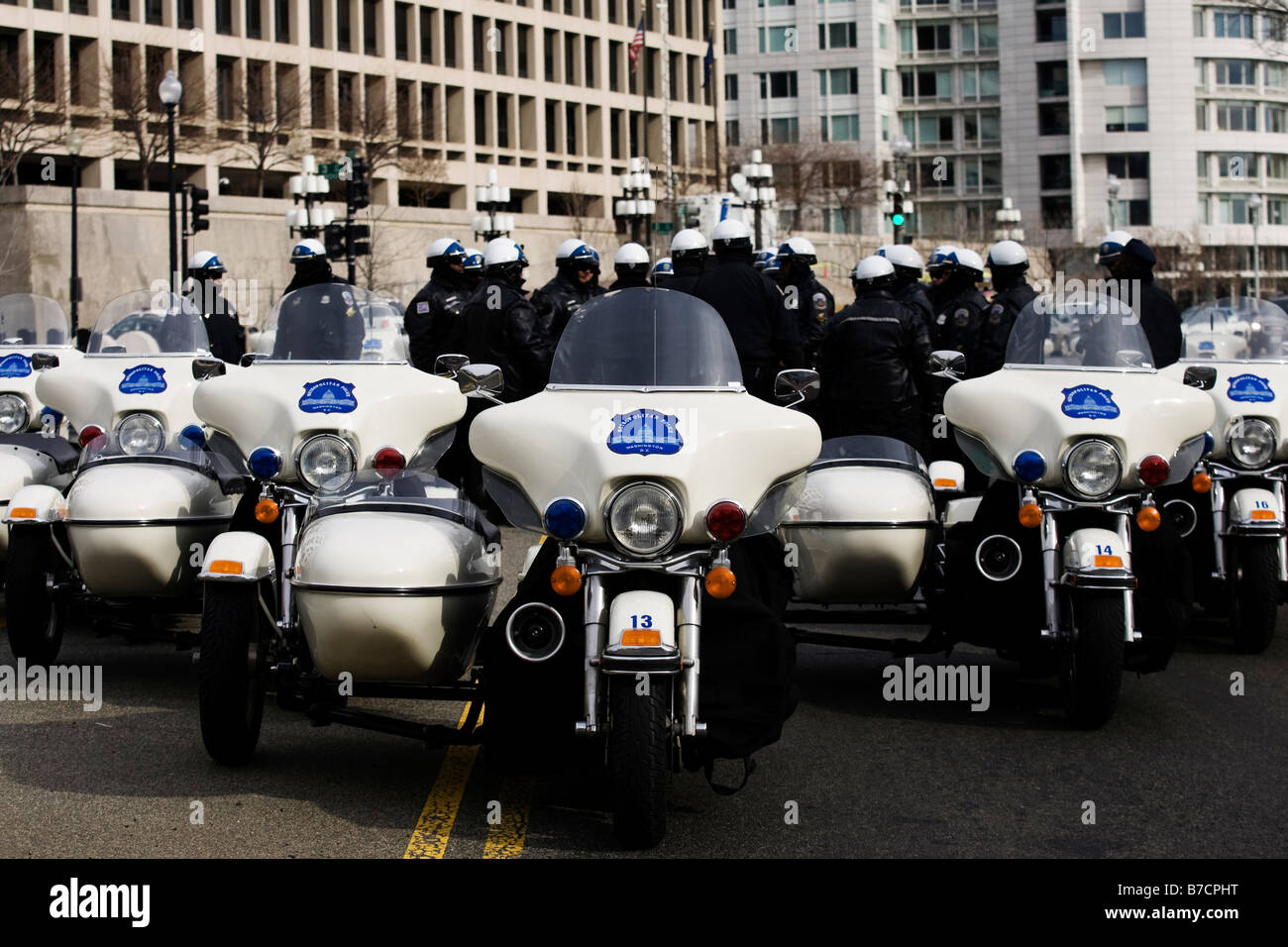 Metropolitan police department motorcycle hi-res stock photography and ...