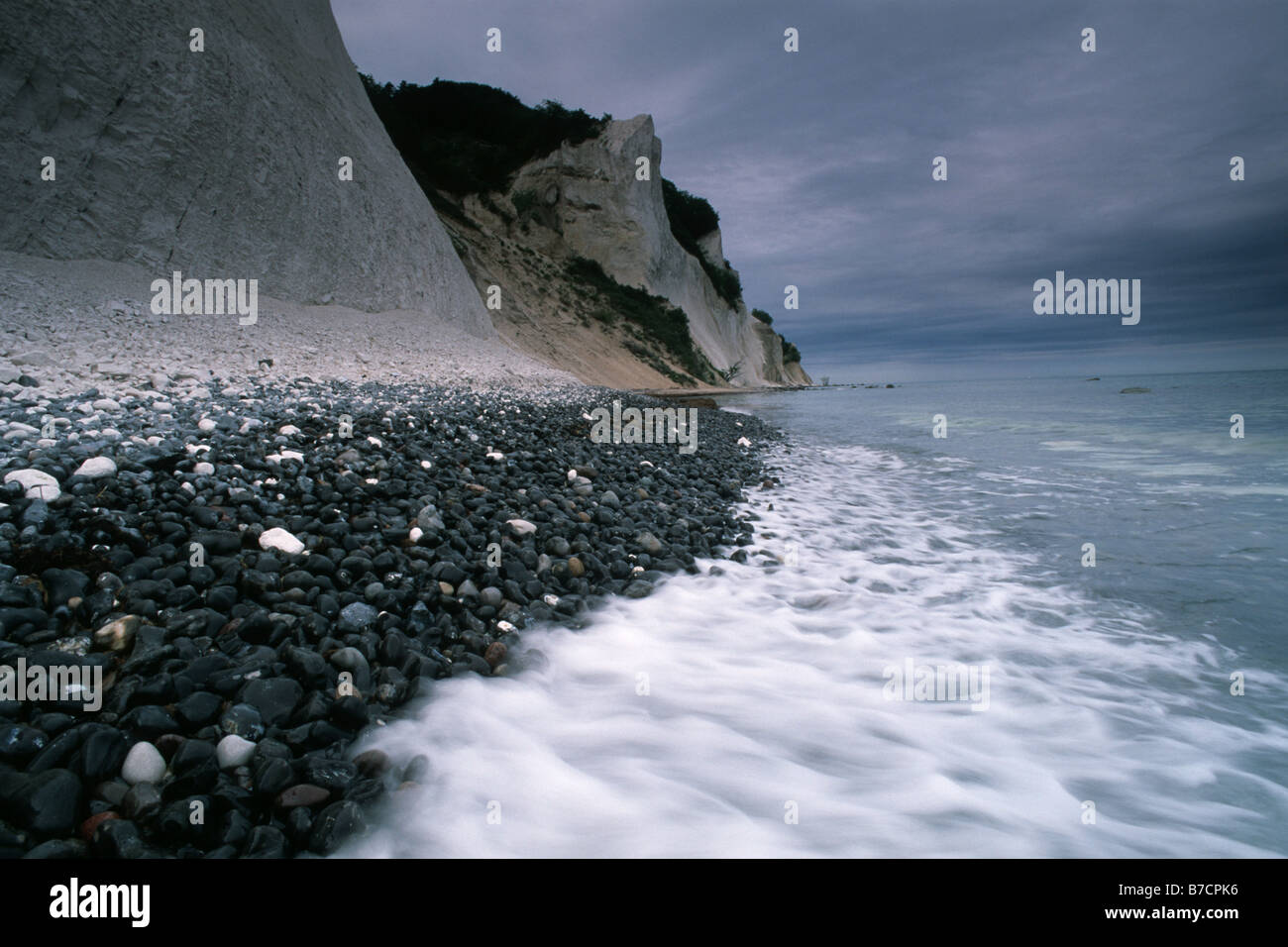 Chalk flint hi-res stock photography and images - Alamy