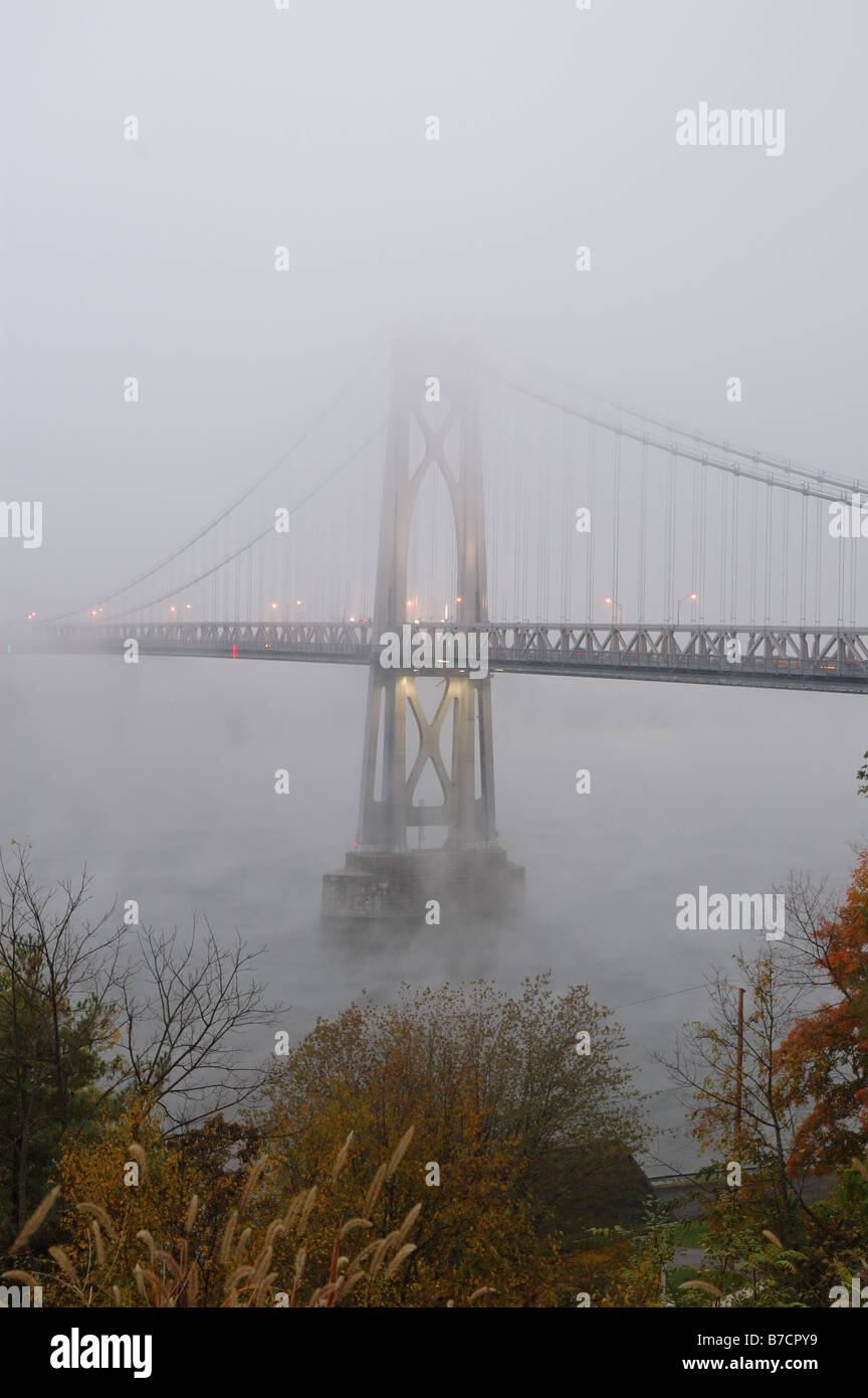 Bridge pilon hi-res stock photography and images - Alamy