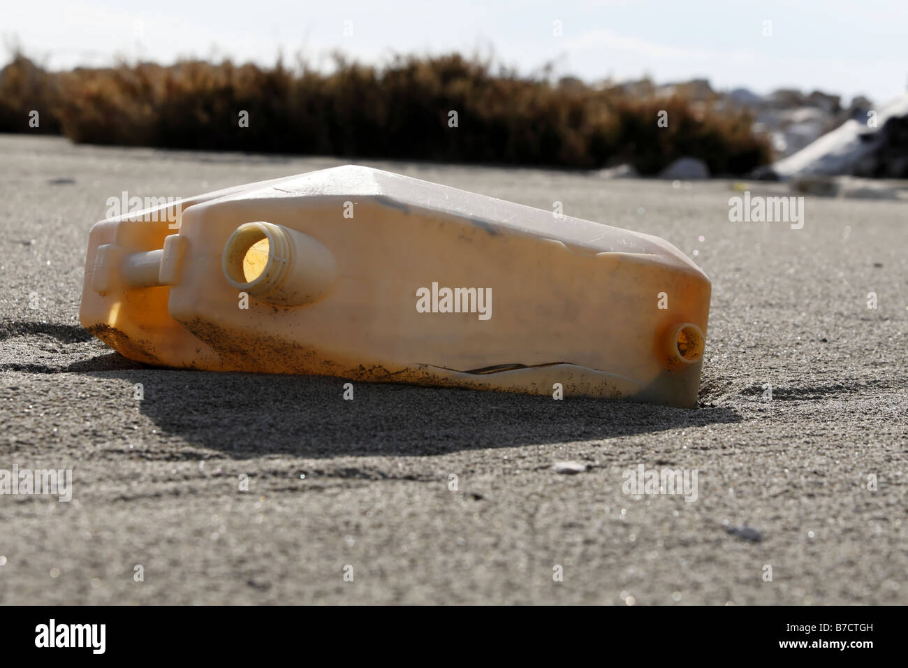 Plastic jerry can hi-res stock photography and images - Alamy