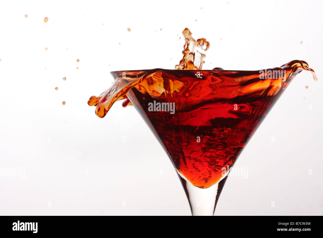 cocktail glass splash Stock Photo - Alamy