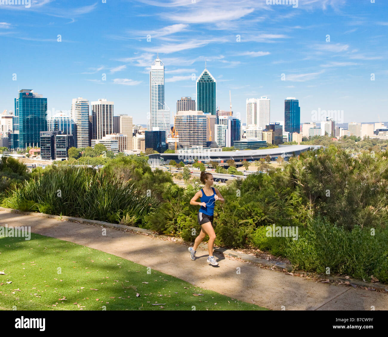 Woman jogging jogs jogger pathway hi-res stock photography and images ...