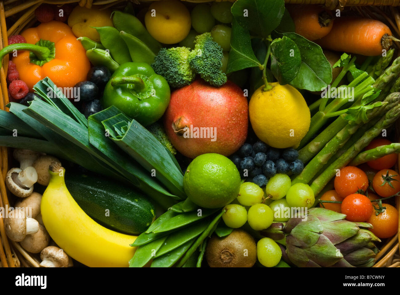 hamper of mixed fruit and vegetables Stock Photo - Alamy