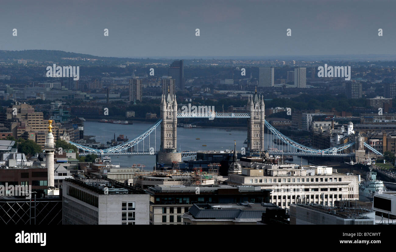 CANARY WHARF ISLE OF DOGS TOWER BRIDGE THAMES TOWER BRIDGE PANORAMA ...
