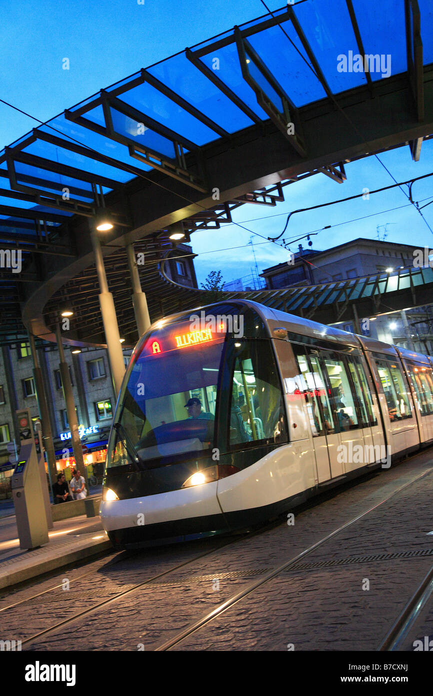 Tramway de strasbourg hi-res stock photography and images - Alamy