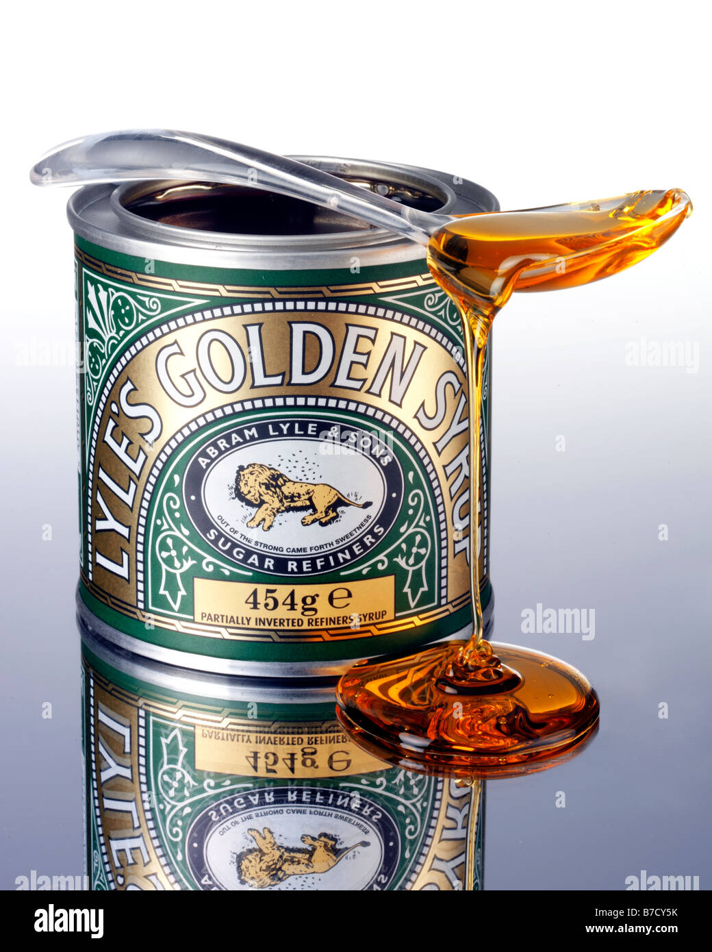 CAN OF GOLDEN SYRUP Stock Photo - Alamy
