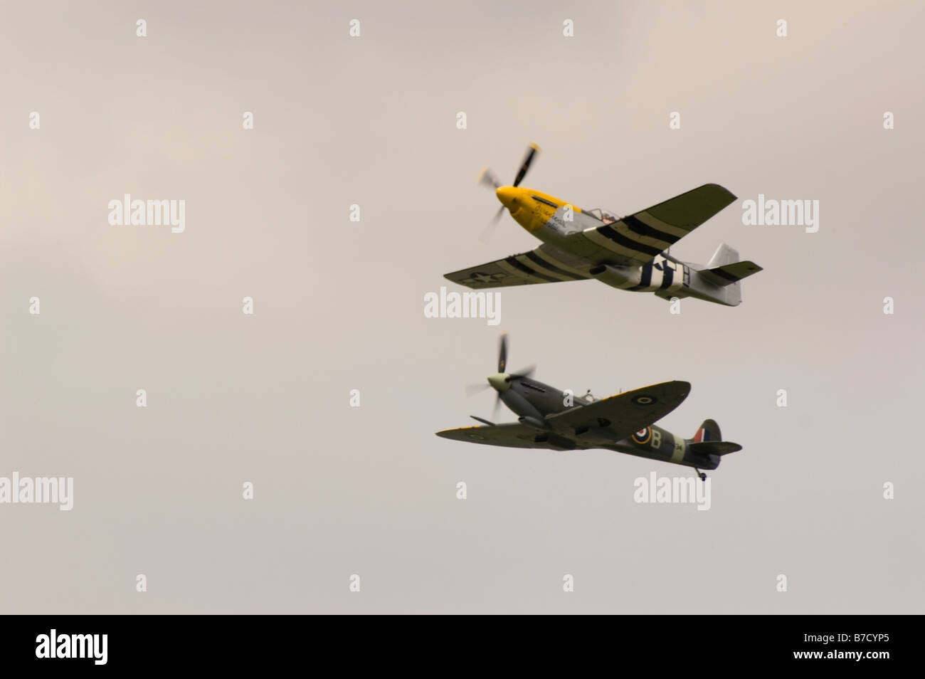Spitfire formation hi-res stock photography and images - Alamy