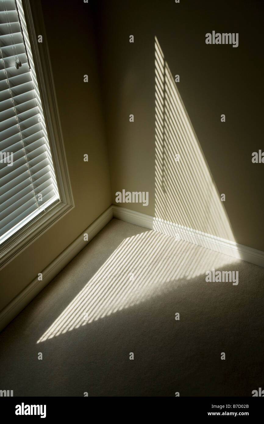 Shining light through window hi-res stock photography and images - Alamy