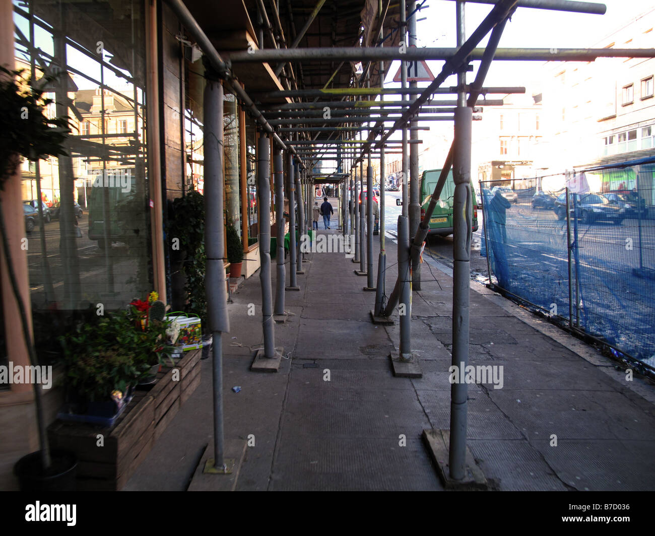 Walkway Scaffold Stock Photos & Walkway Scaffold Stock Images - Alamy
