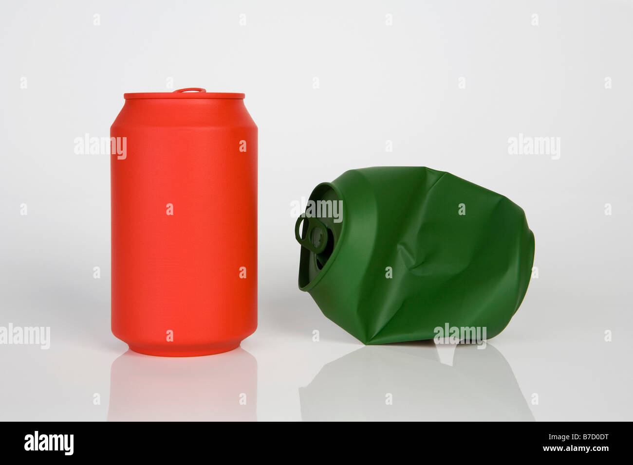 Crushed soda can hi-res stock photography and images - Alamy