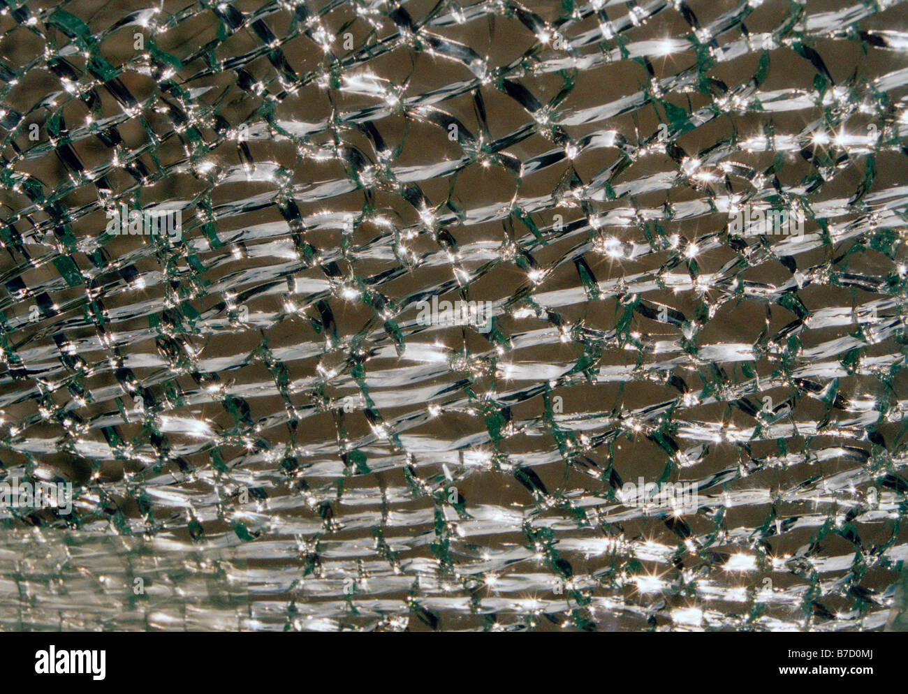 Fragmented glass hi-res stock photography and images - Alamy