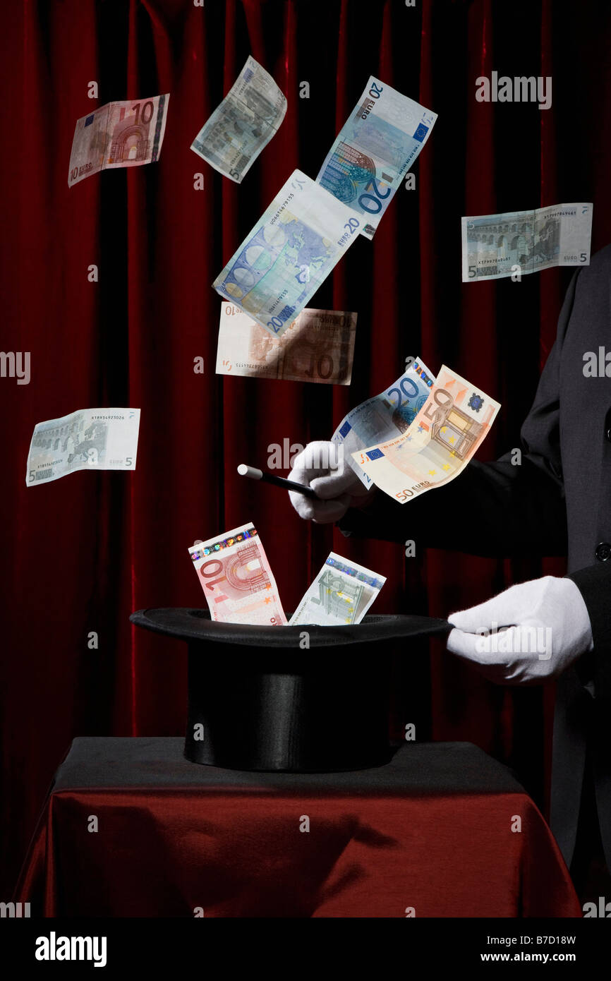 Money magic trick hi-res stock photography and images - Alamy