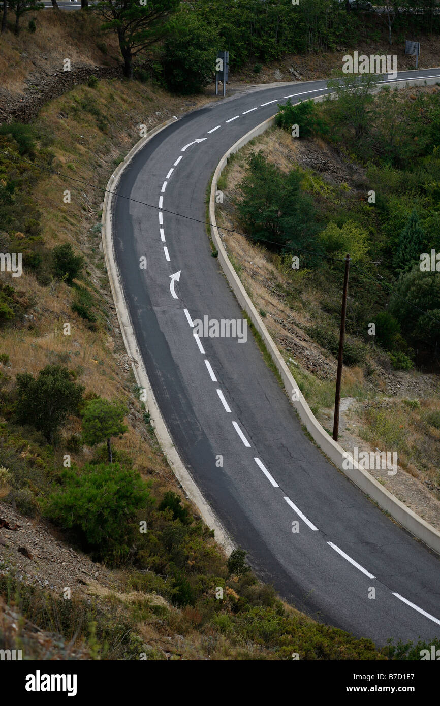 Vertical curving road view hi-res stock photography and images - Alamy
