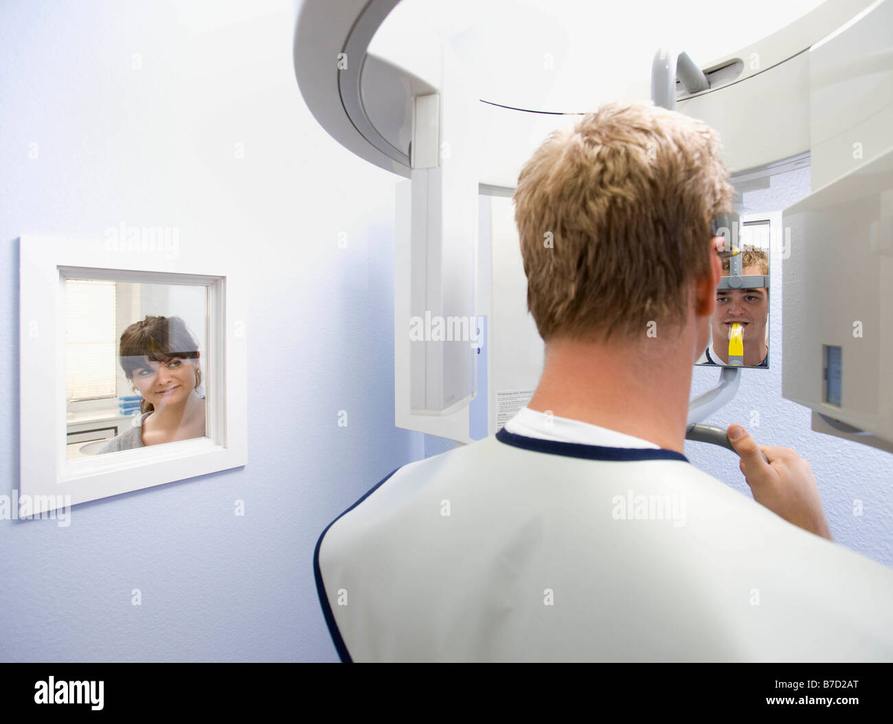 Dental ray machine close hi-res stock photography and images - Alamy