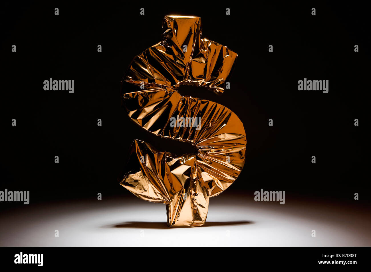 Gold dollar sign hi-res stock photography and images - Alamy