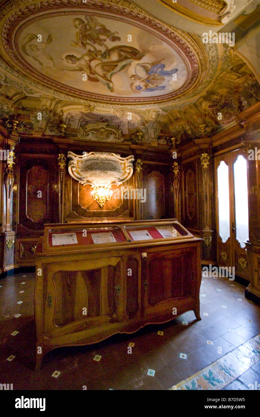 Loreto abbey hi-res stock photography and images - Alamy