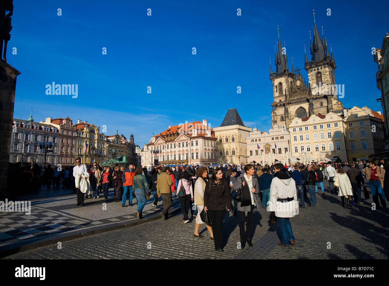 Our Lady in front of Tï¿½n church, Staromestska square, Old Town ...