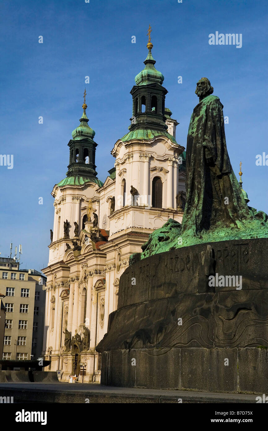 St. Nichola church with Jan Hus monument, Staromestska square, Prague ...