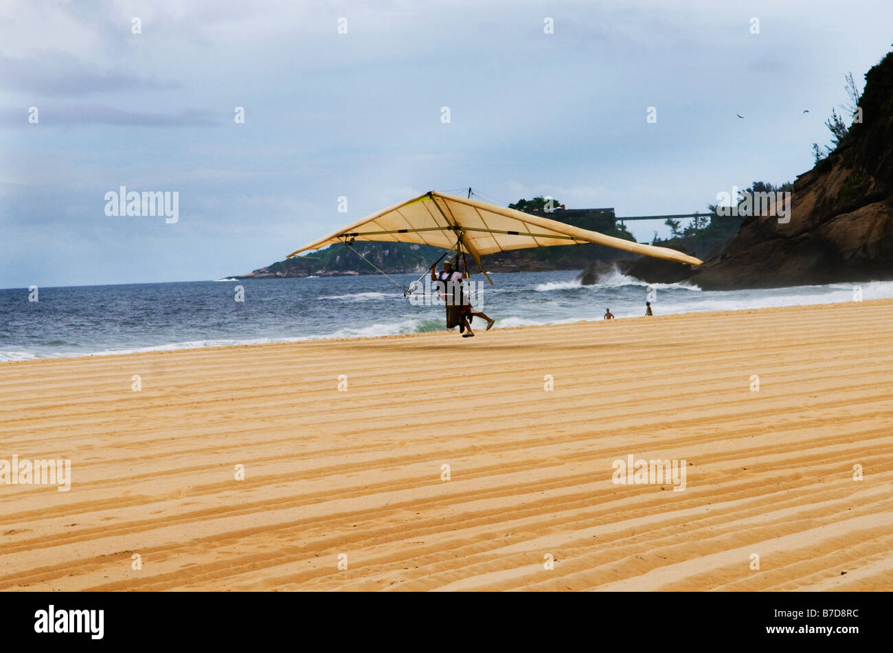 hand gliding in Rio De Janeiro Stock Photo - Alamy