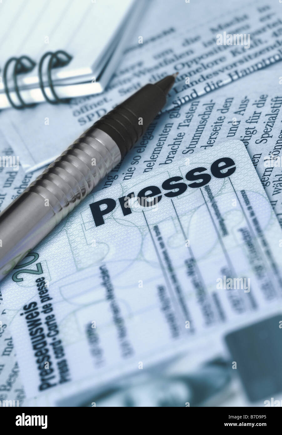 official german press card Stock Photo - Alamy