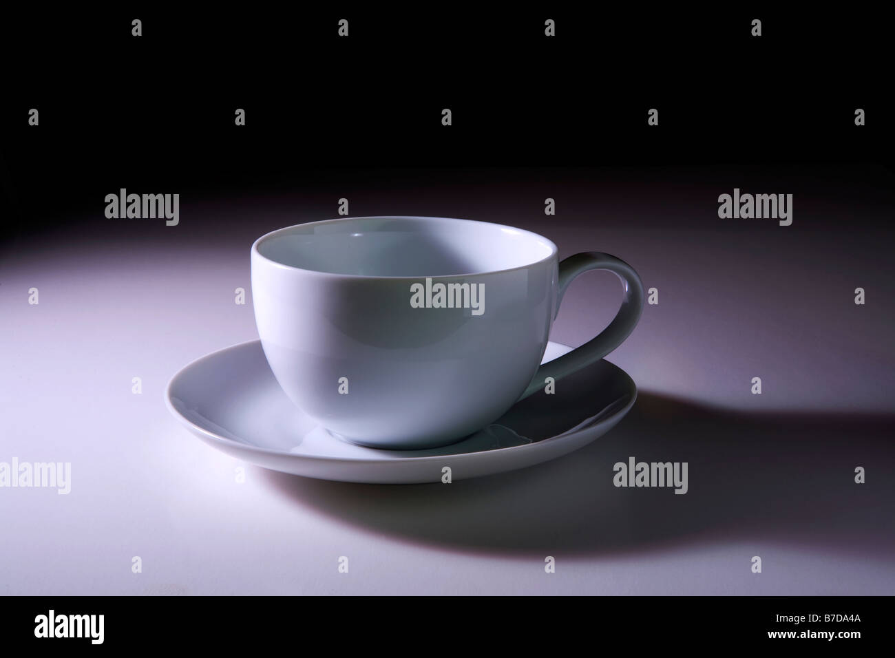 Cup and saucer hi-res stock photography and images - Alamy