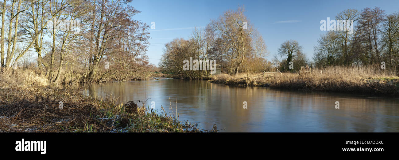 Panoramic view of the River Kennet at Padworth near Reading Berkshire ...
