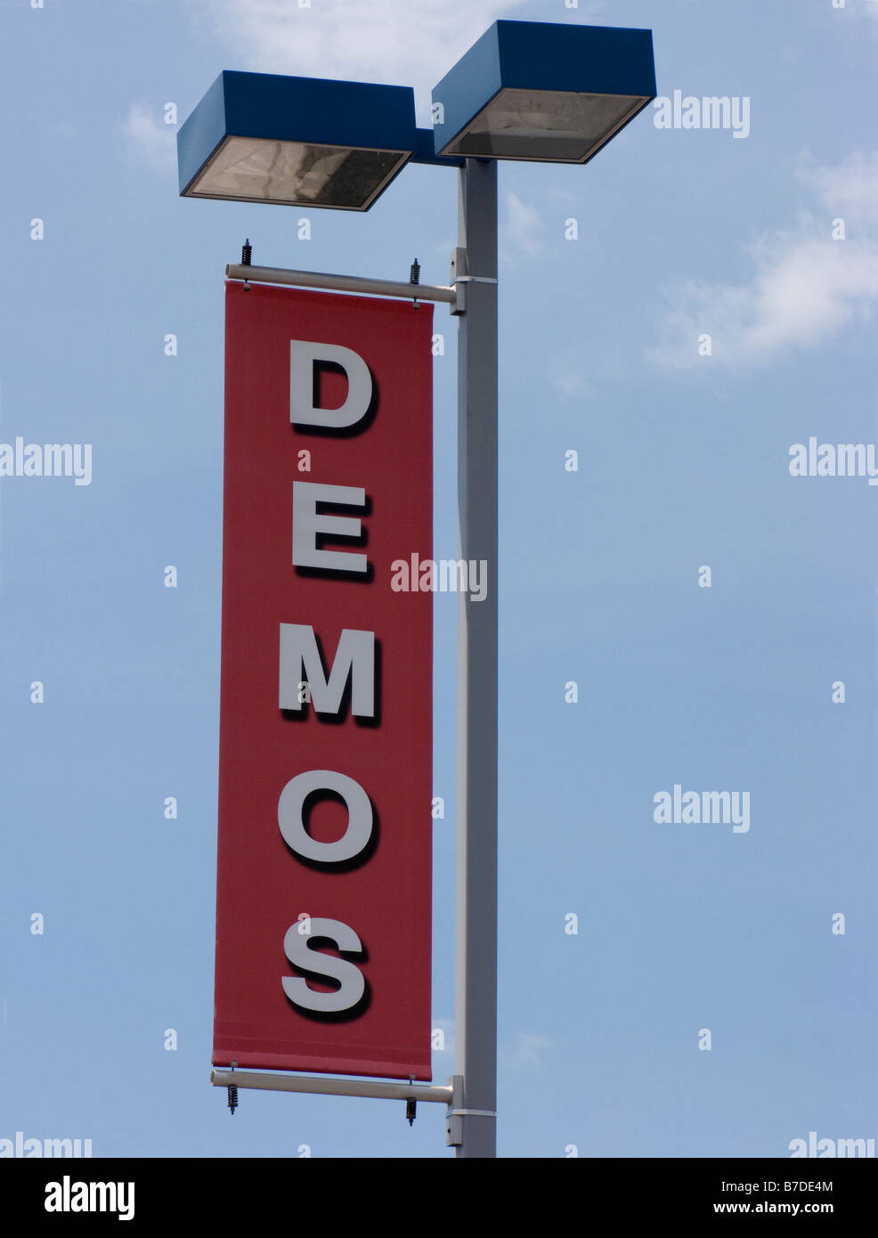 Car Dealer Sign Stock Photo - Alamy