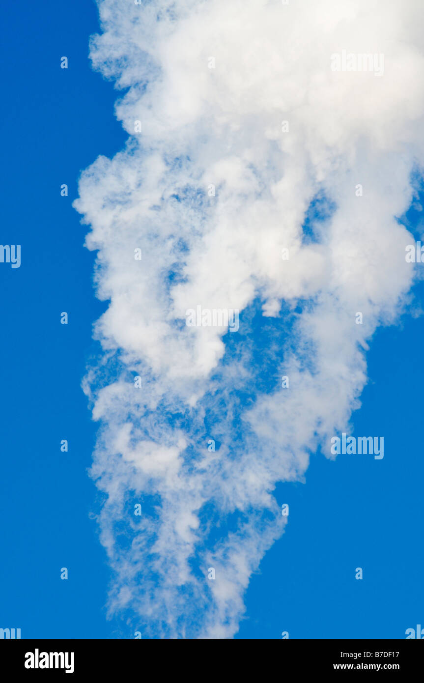 Blue sky hi-res stock photography and images - Alamy