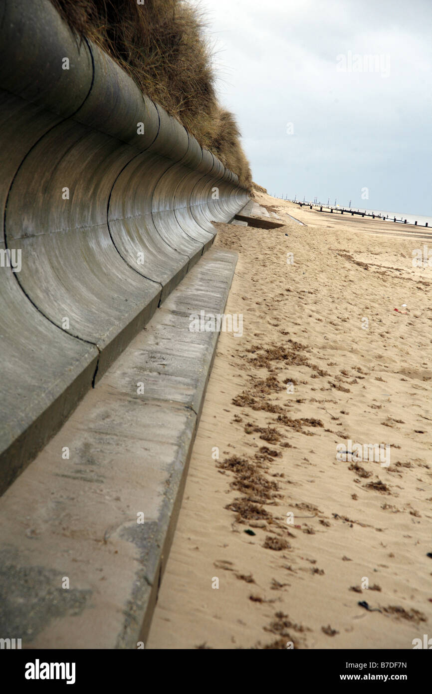 Sea Defence Wall Protecting low lying land at Horsey Gap Norfolk Stock ...