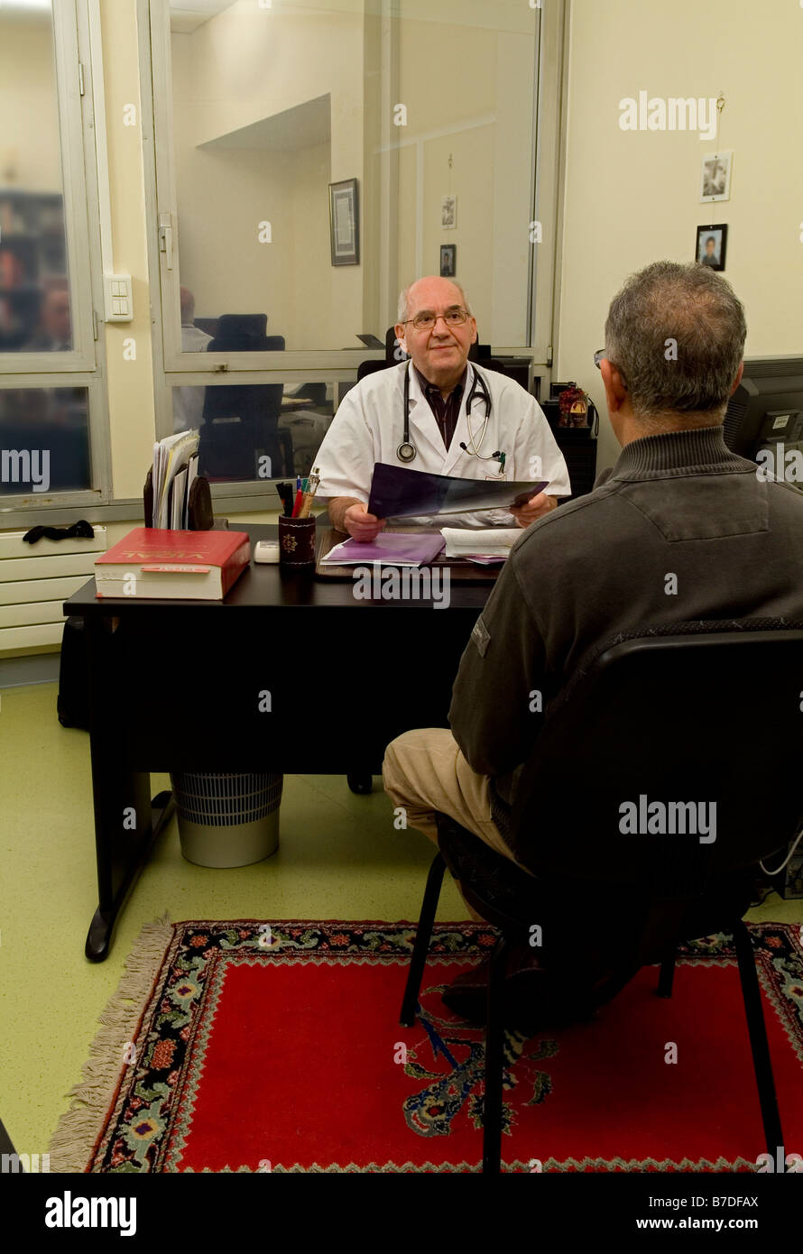 French doctor hi-res stock photography and images - Alamy