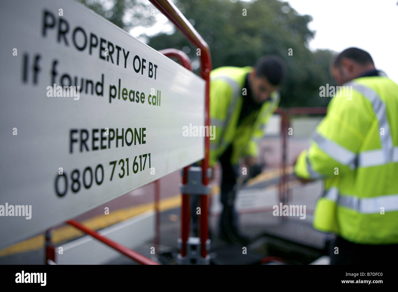 British engineers fixing hi-res stock photography and images - Alamy