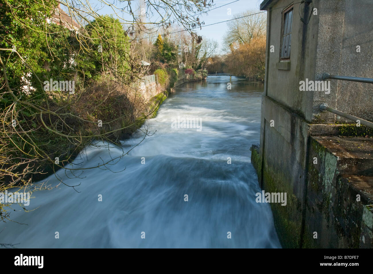 River Kennet at Padworth Mill near Reading Berkshire Uk Stock Photo - Alamy