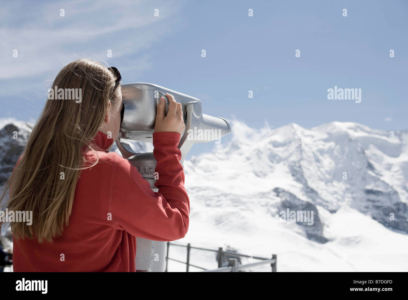 Boy looking with viewer hi-res stock photography and images - Alamy