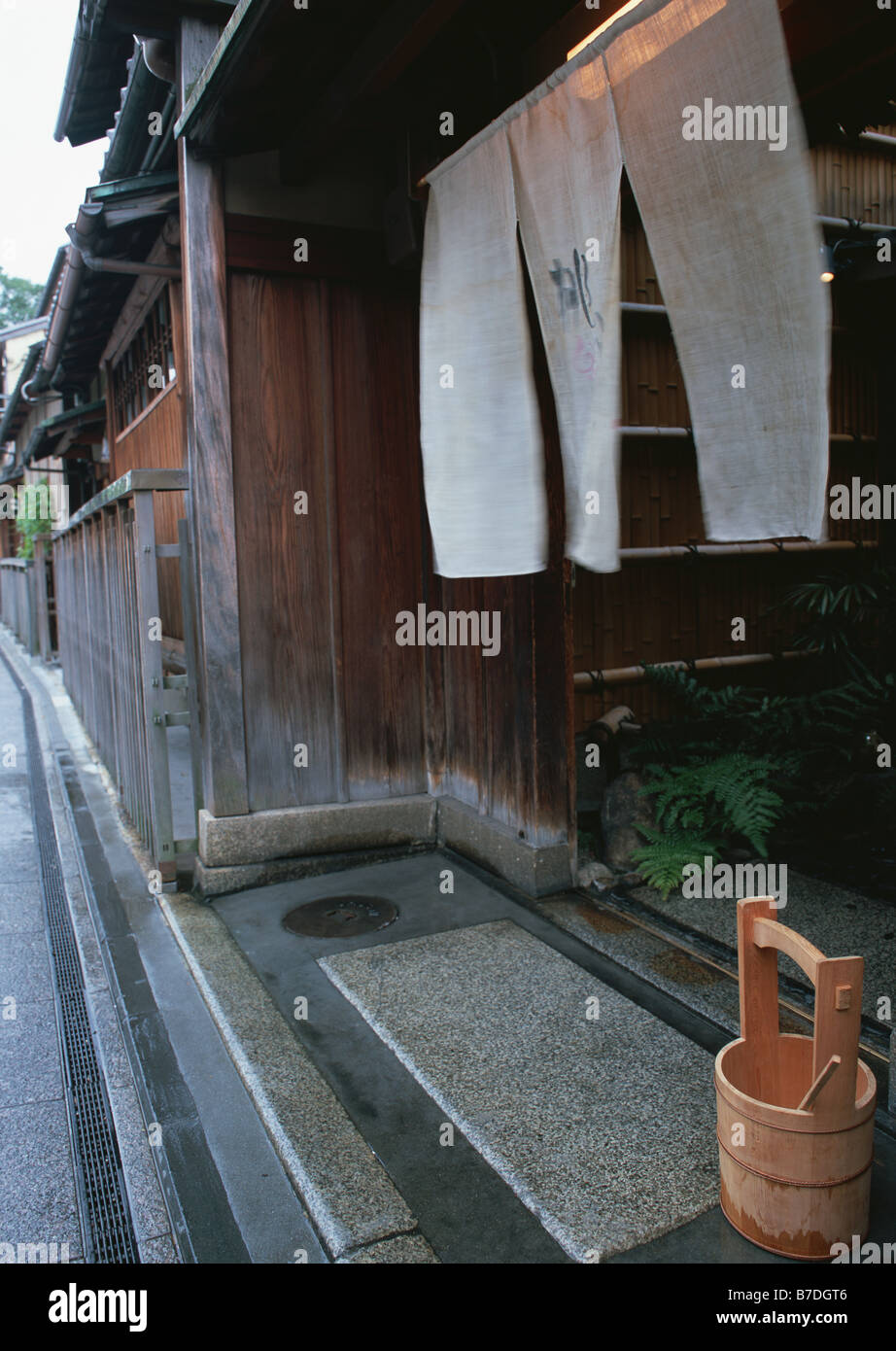 Japanese storefront in kyoto japan hi-res stock photography and images ...