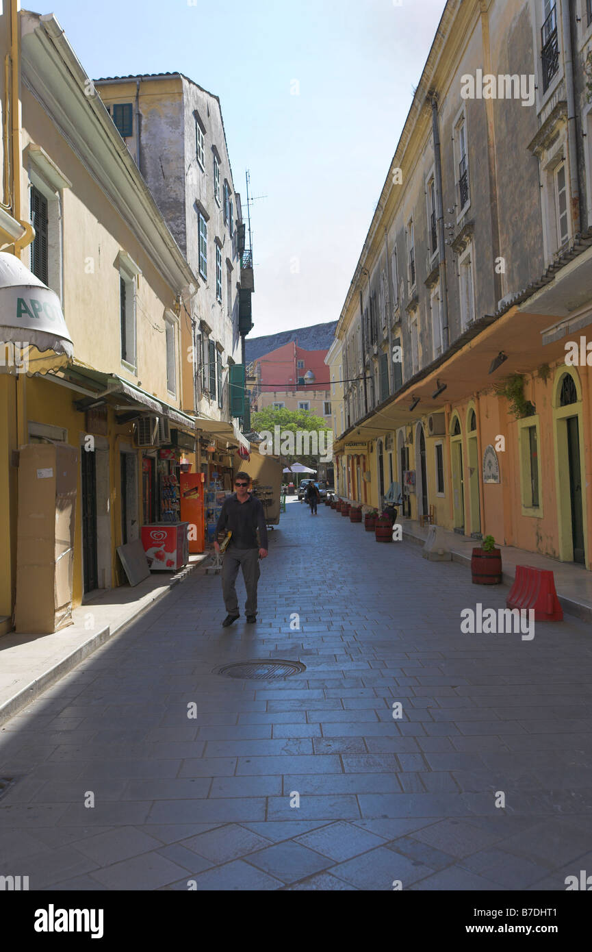 Paved backstreet hi-res stock photography and images - Alamy