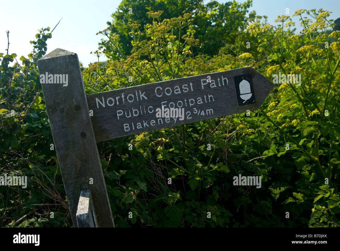 Direction norfolk coastal path hi-res stock photography and images - Alamy