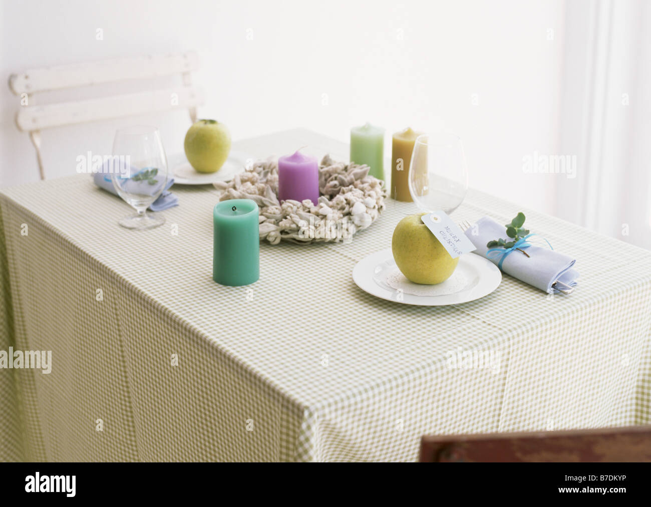 Place setting table check hi-res stock photography and images - Alamy