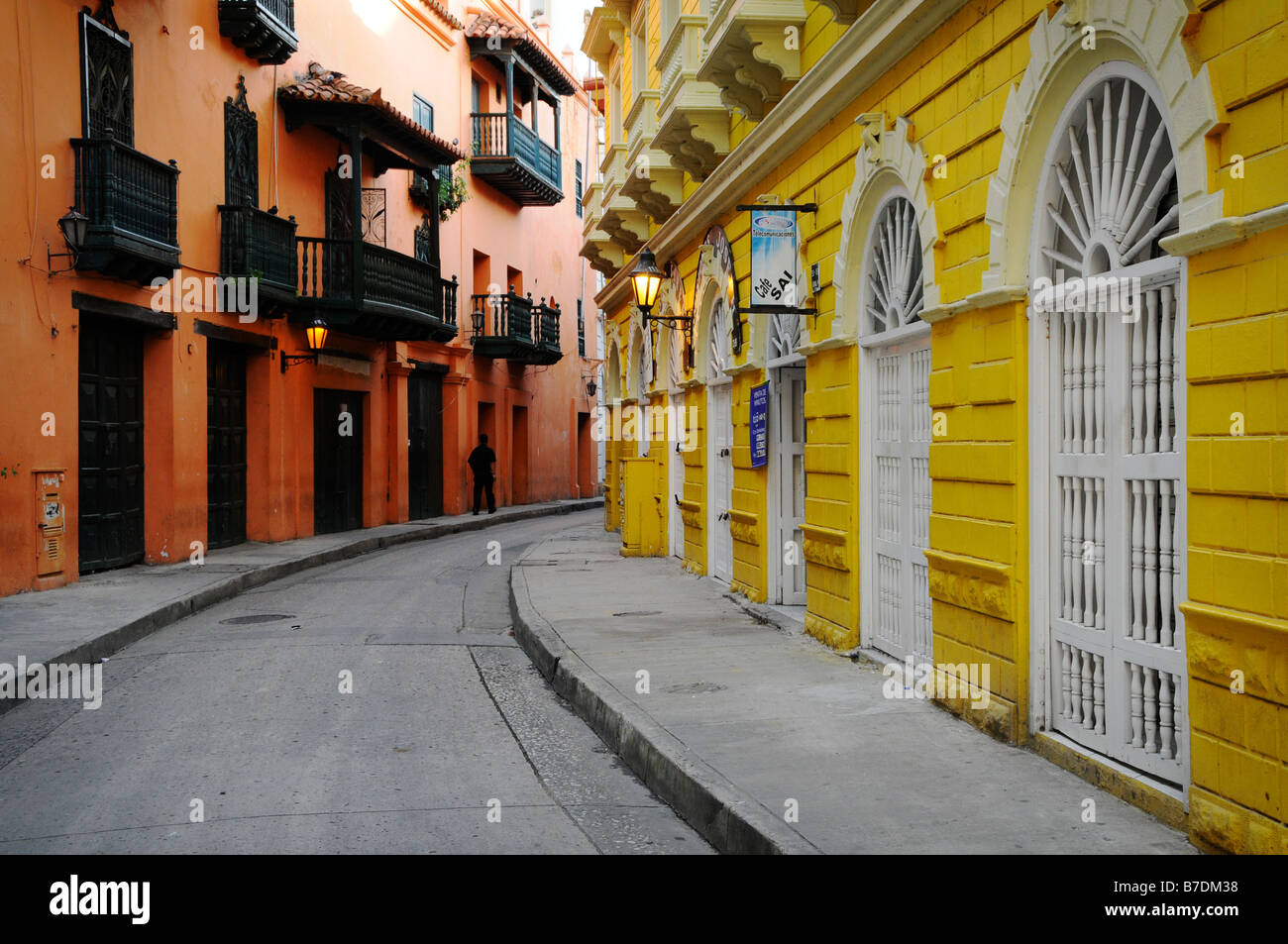Street scene in Cartagena, Columbia Stock Photo - Alamy