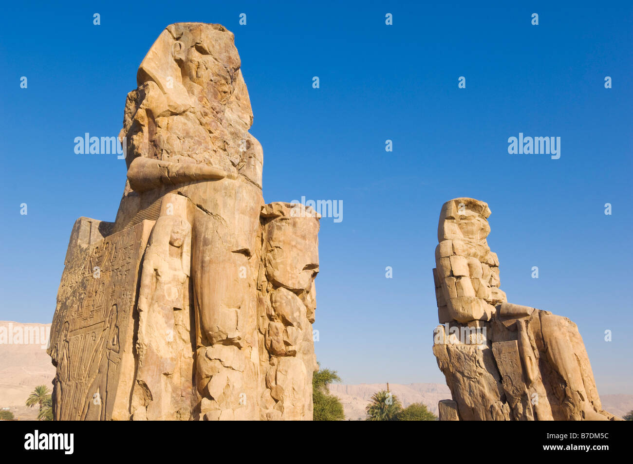 Colossi of memnon statue hi-res stock photography and images - Alamy