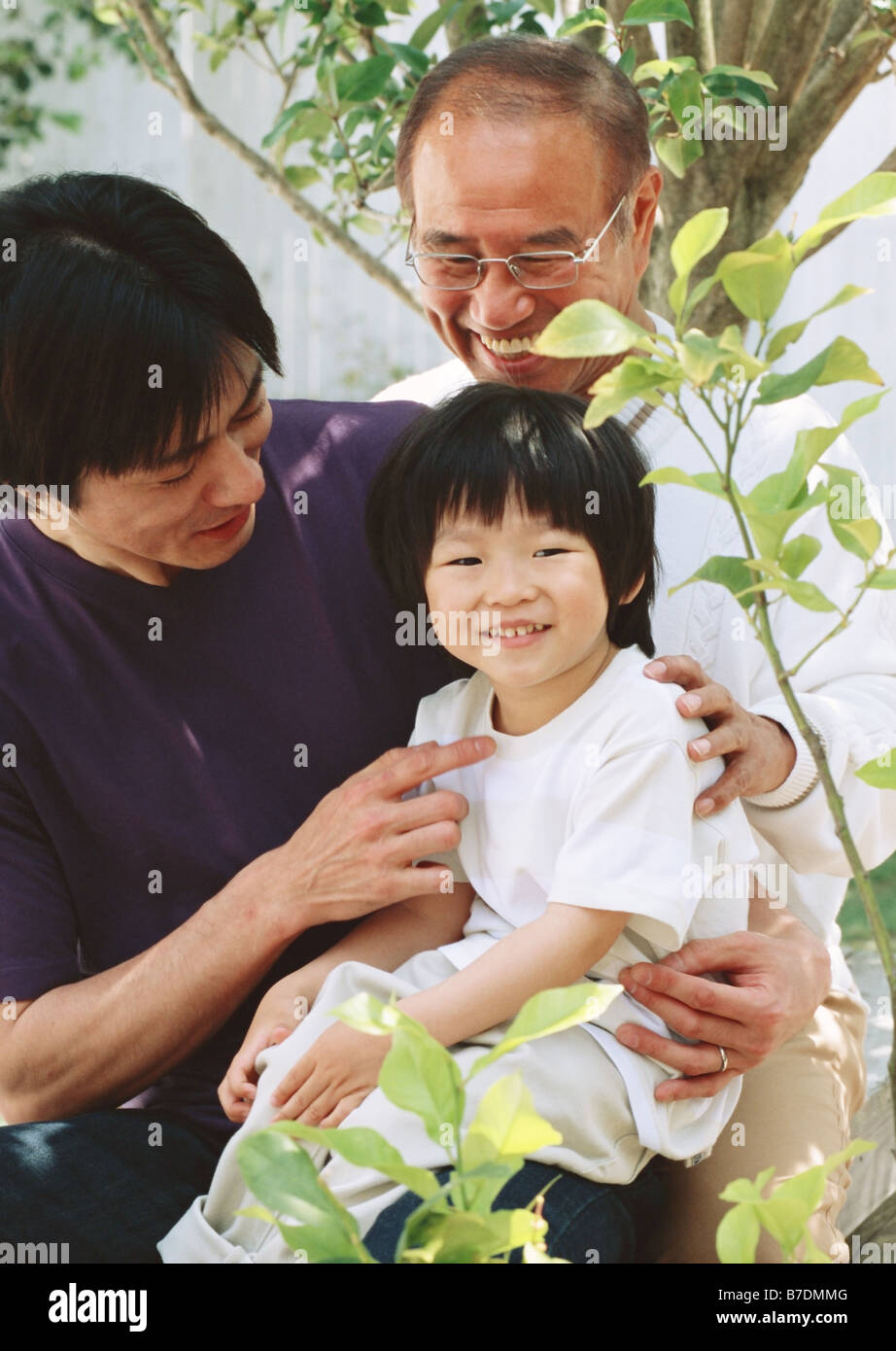 Multi generation families hi-res stock photography and images - Alamy