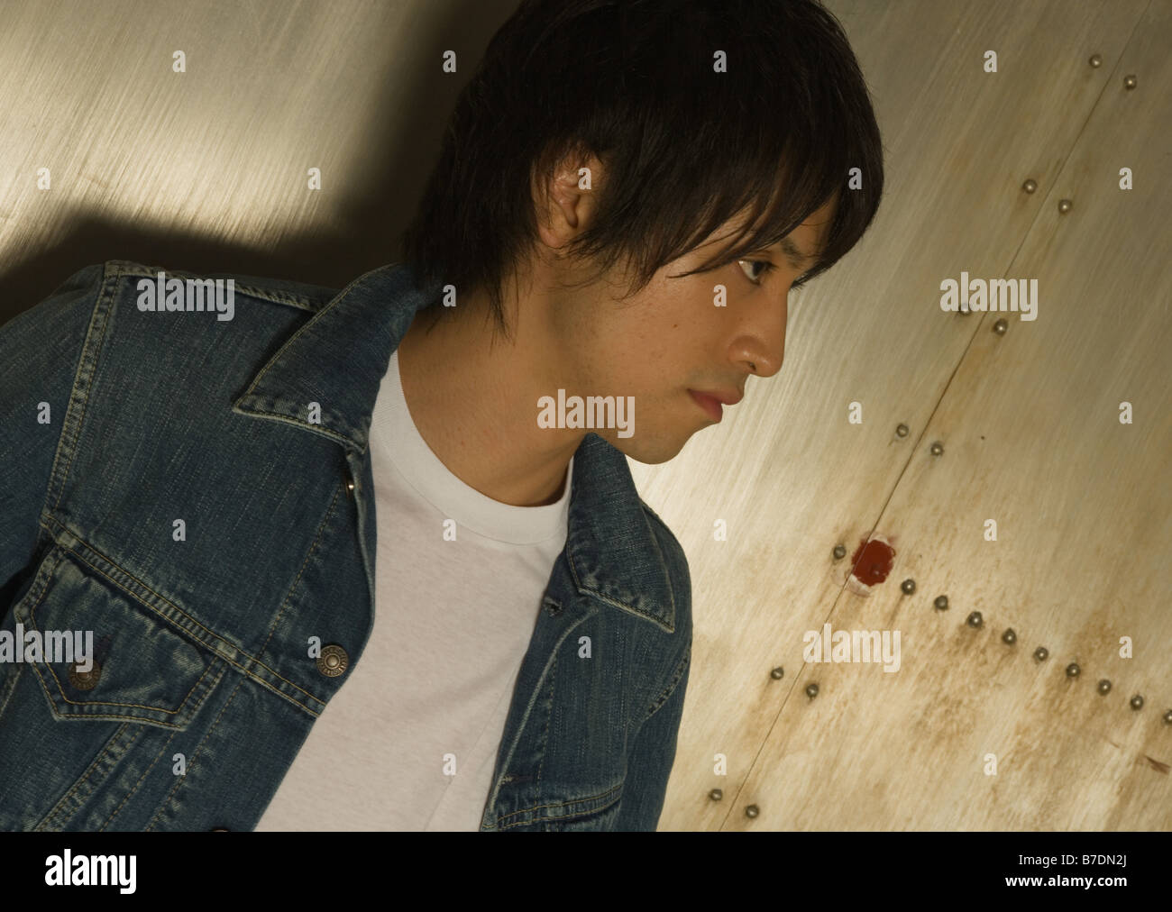 Side face of young man Stock Photo - Alamy