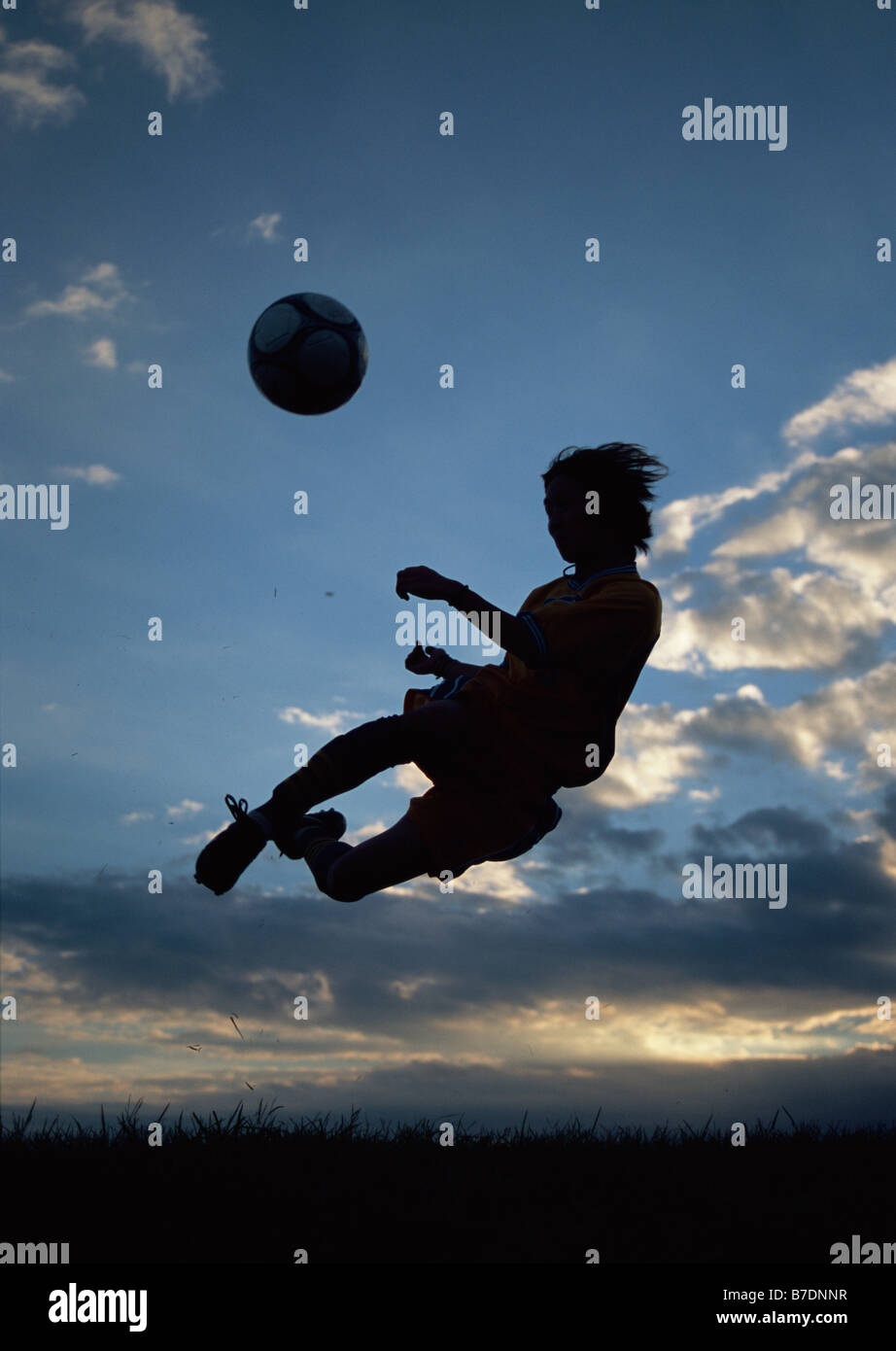 Volley kick hi-res stock photography and images - Alamy