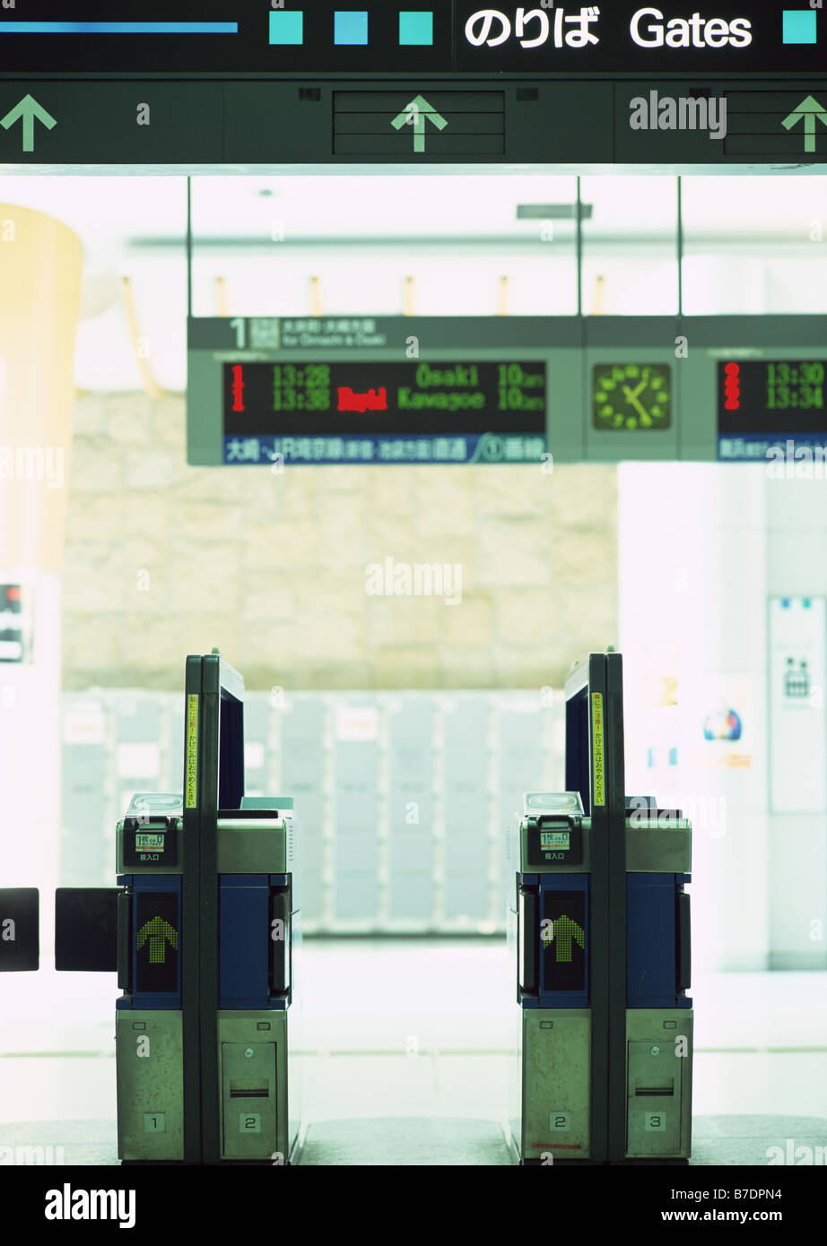 Ticket gates hi-res stock photography and images - Alamy