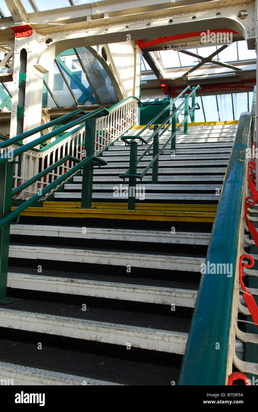 Nottingham Train Station Victorian Stair Case Stock Photo - Alamy