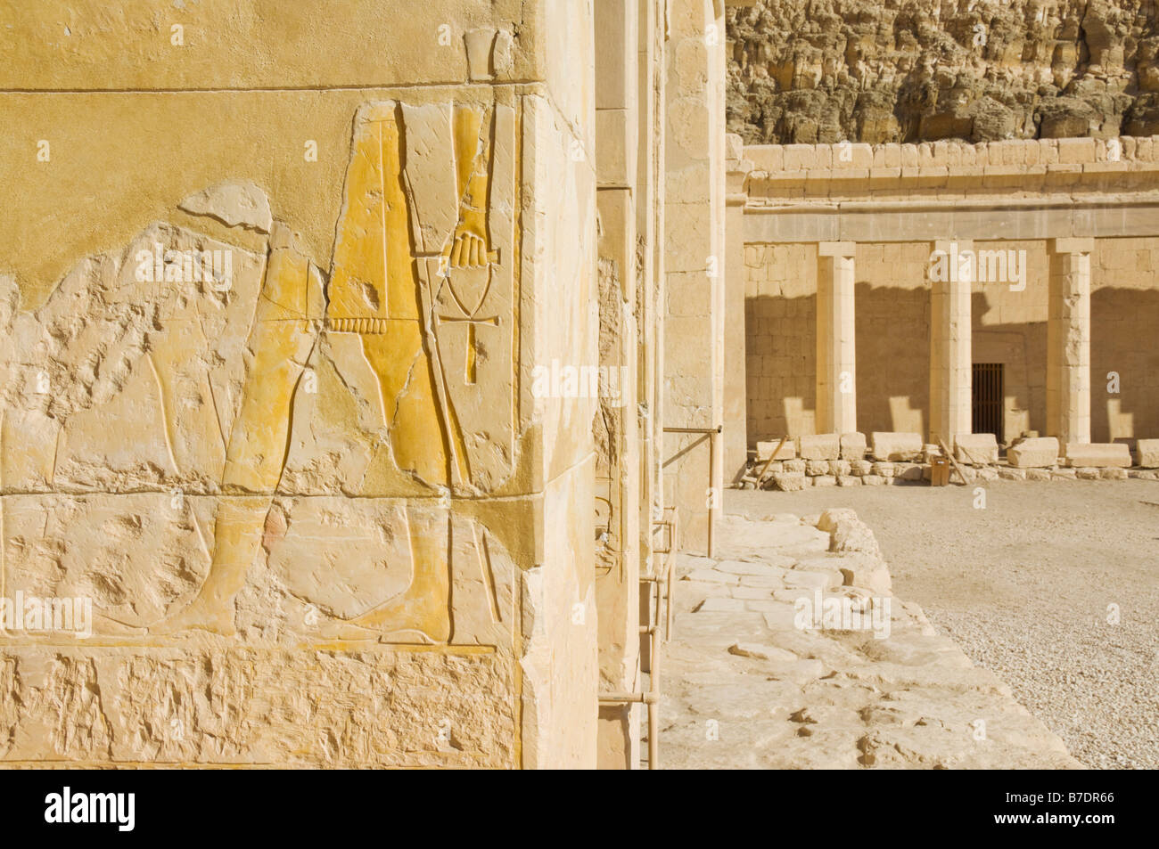Queen hatshepsuts temple deir el bahri hi-res stock photography and ...
