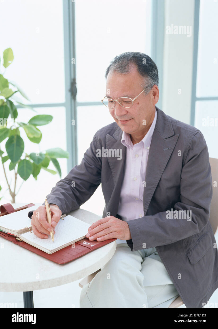 Note taking tool hi-res stock photography and images - Alamy