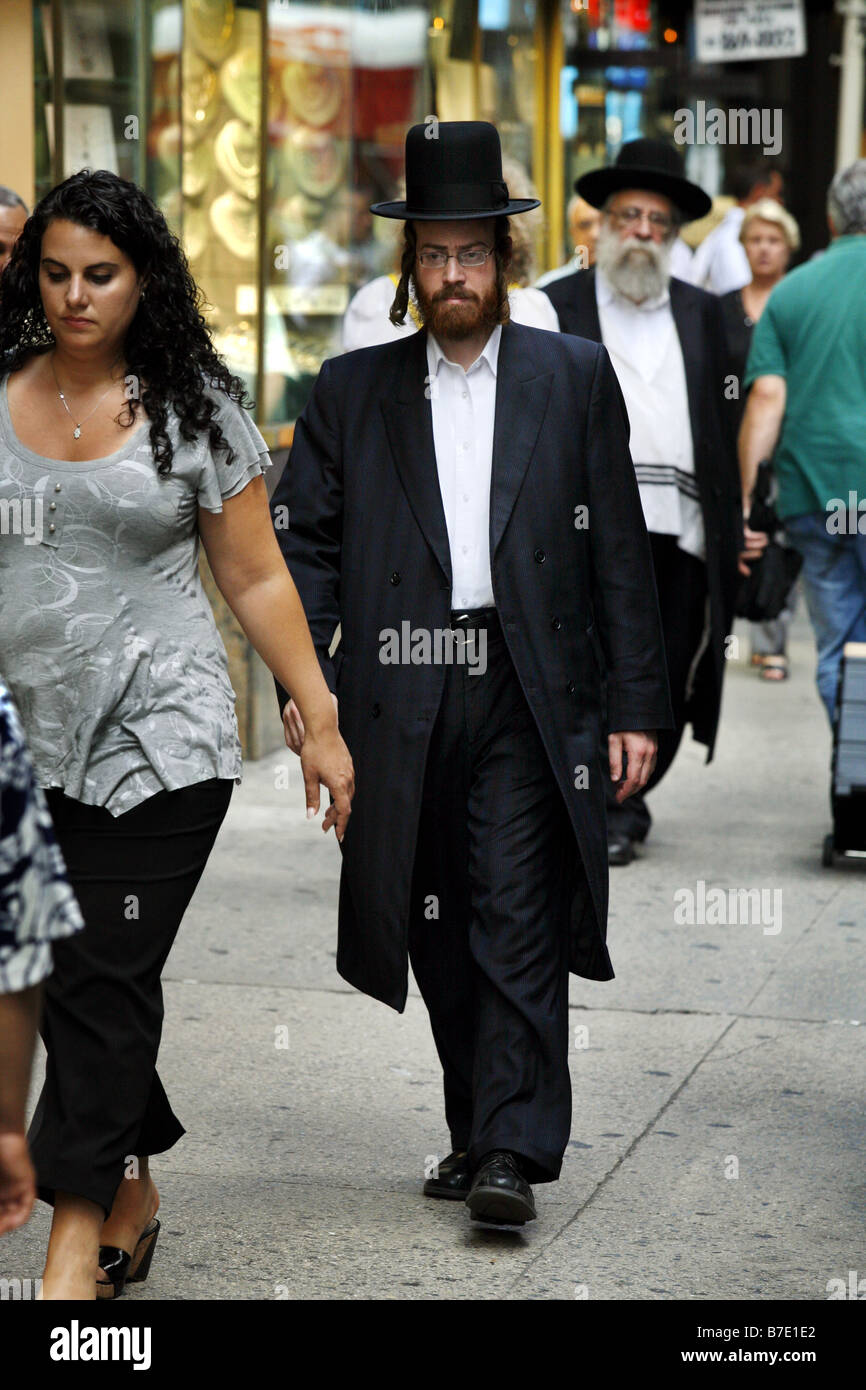 Diamond Row on West 47th Street, New York City, USA Stock Photo - Alamy